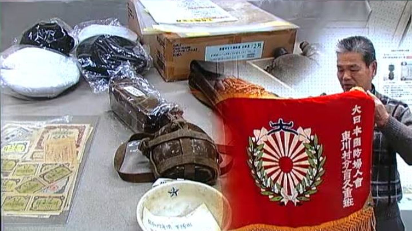 国民服、軍人傷病記章、手紙や雑貨に東条英機の肉声レコード…戦争資料が語る戦時下の暮らし 戦後80年“つなぐ”戦争の記憶 | KUTVテレビ高知